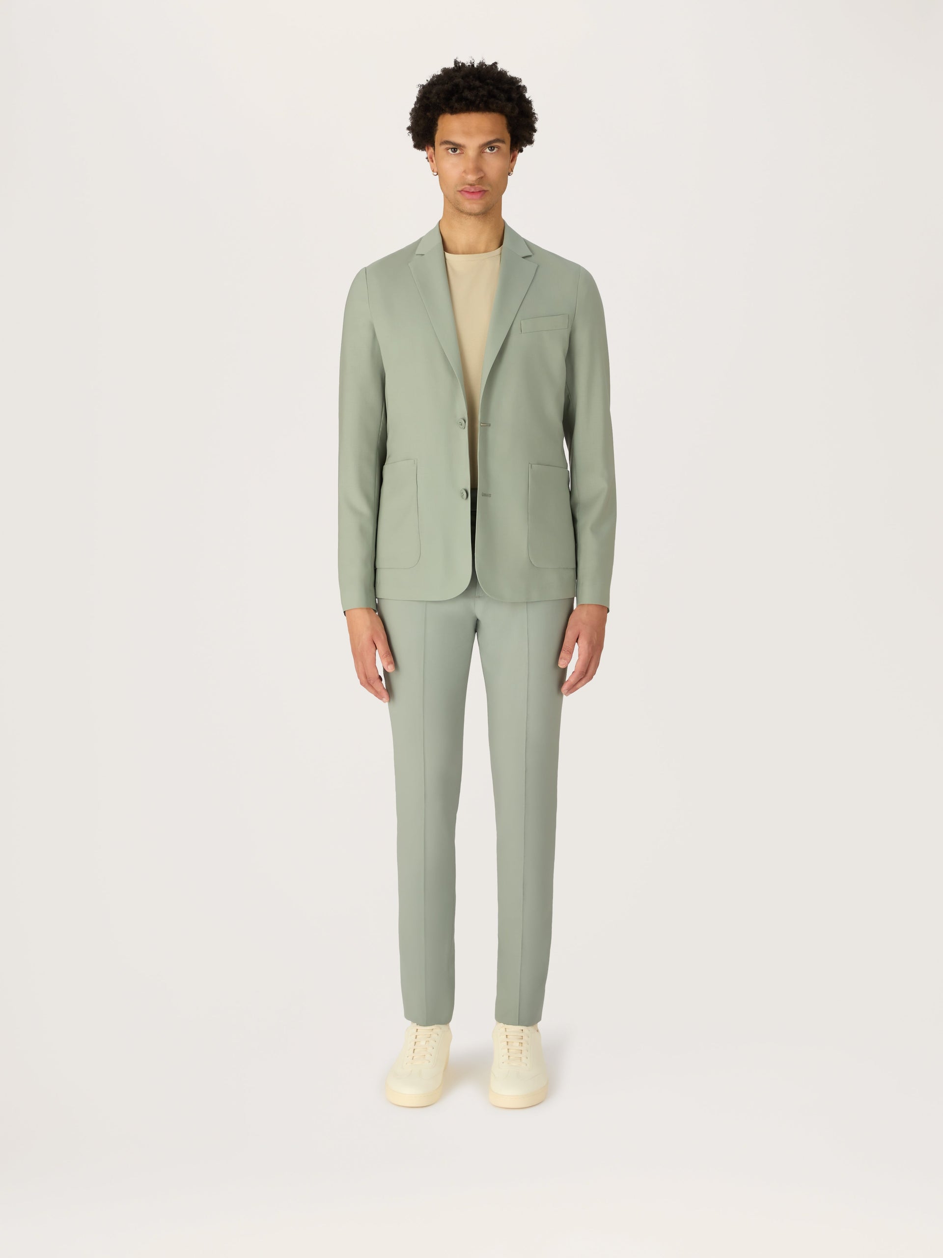 LESTRANGE | A simplified wardrobe for men